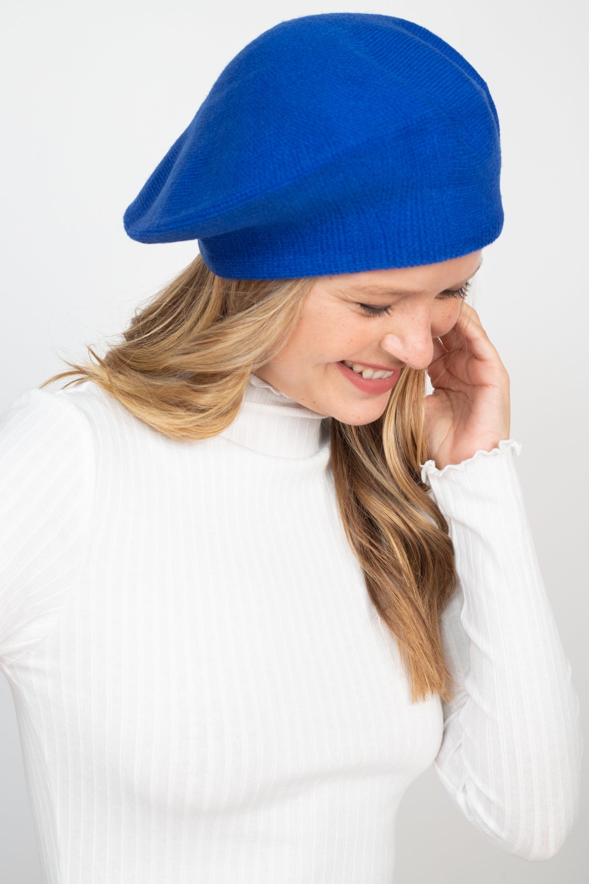 STRETCHY SOLID BERET ACRYLIC ROYAL – MYS Wholesale